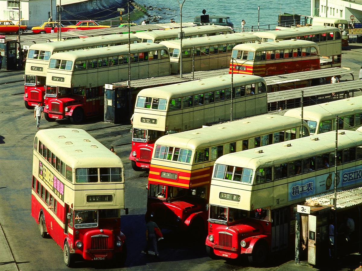 The Kowloon Motor Bus Co. (1933) Ltd 九龍巴士(一九三三)